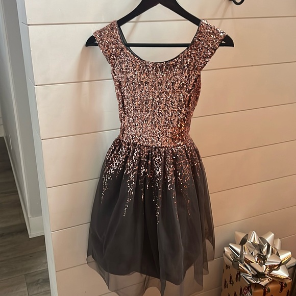 Nordstrom | Dresses | Girls Sz 4 Stunning Sequin Drenched Dress Rose ...